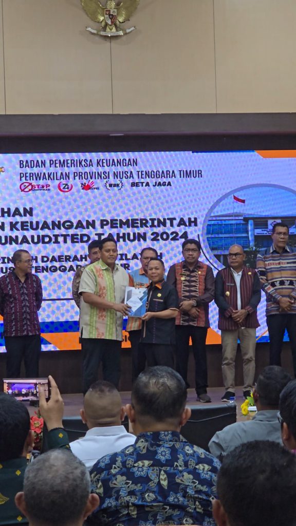 Bupati Ngada Serahkan Laporan Keuangan Unaudited Ke BPK - Portal Ngada